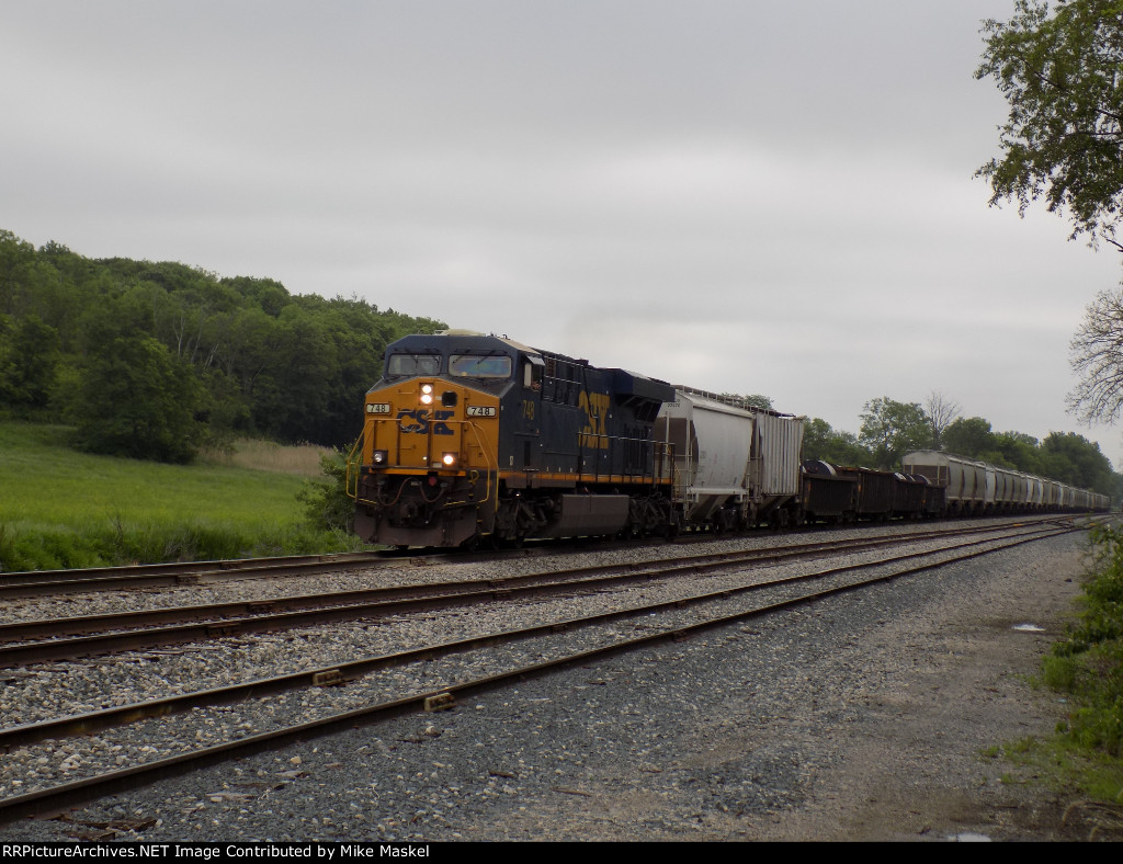 CSX 748